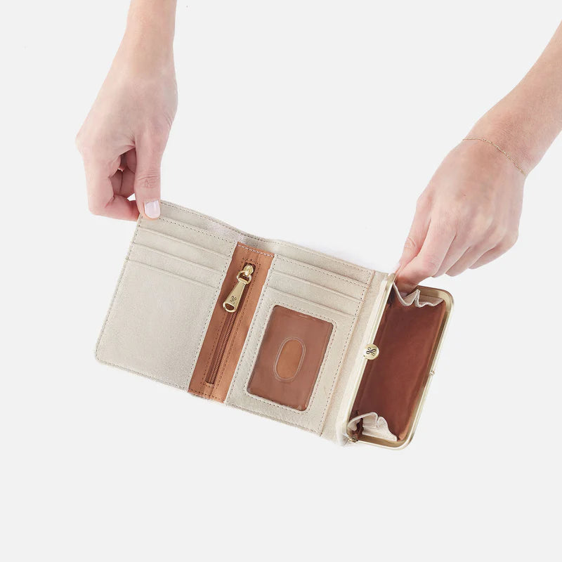 Robin Wallet in Sand Shimmer – Two Sole Sisters